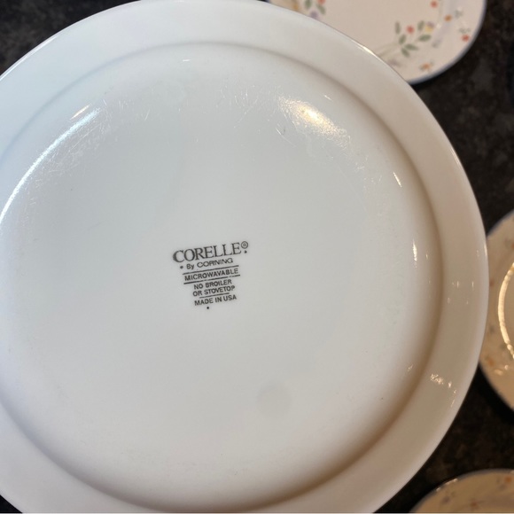 Corelle | Kitchen | Set Of 2 Corelle English Meadow Swirl Salad Dessert ...